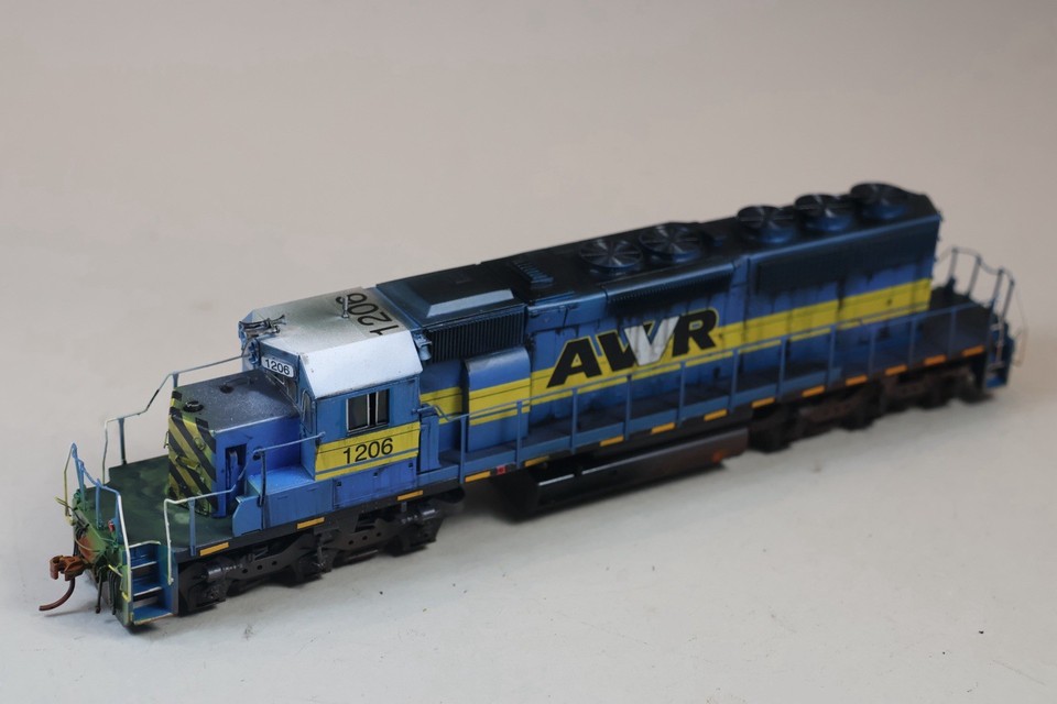 CDH HO Scale Custom Weathered Lot Athearn AWVR Unstoppable SD40 1206 ...