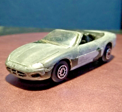 JUNK BARE METAL SCRAP Maisto Fresh Metal Jaguar XK-8 Convertible 1:64 ...
