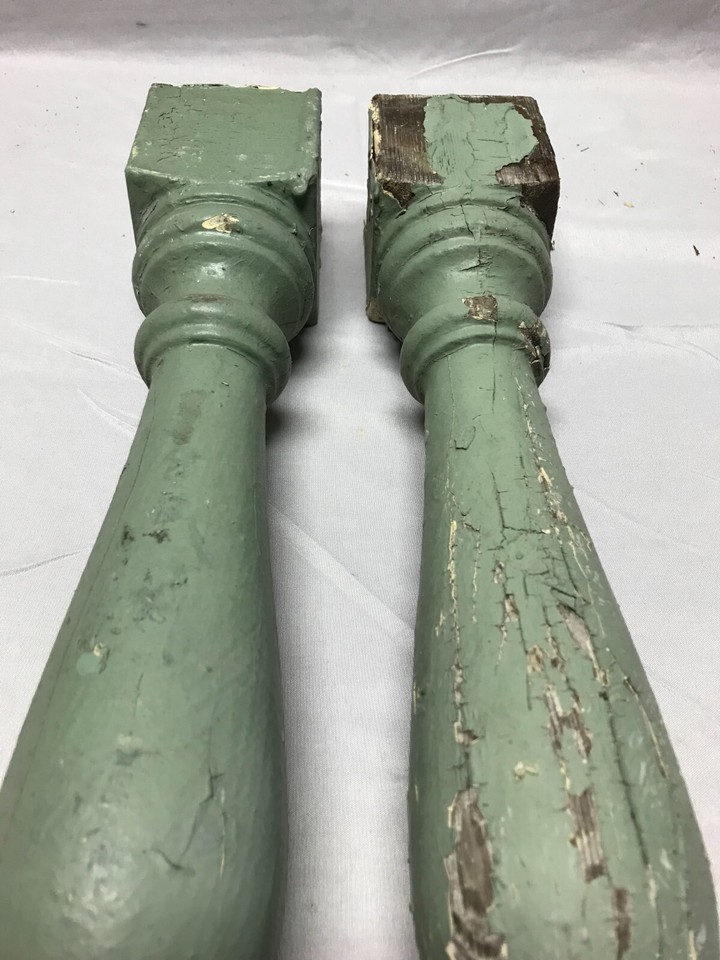 One VTG Pair Thick 3x18 Shabby Green Spindles Porch Balusters Old Chic ...