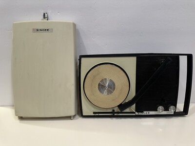Vintage 70's Singer PHONOGRAPH Portable Battery Operated Record Player ...