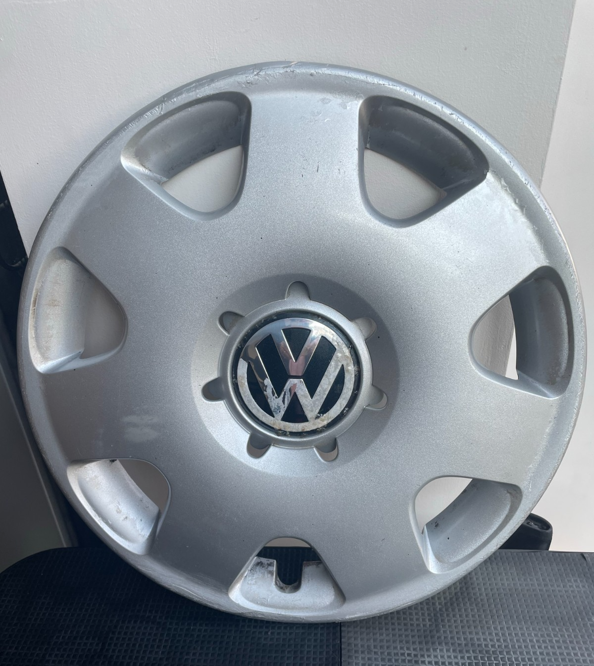Genuine VW Polo 14" Wheel Trim Hub Cap x 1 P/N 6Q0 601 147 M Pincer ...