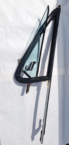 1982-1987 Chevrolet GMC vent glass (LH driver-side) wing window Assembly | eBay