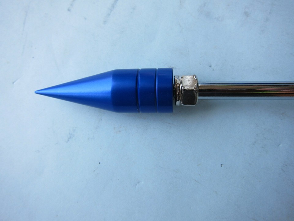 Lowrider Hydraulics extended tank rods & chrome bullets, show quality ...