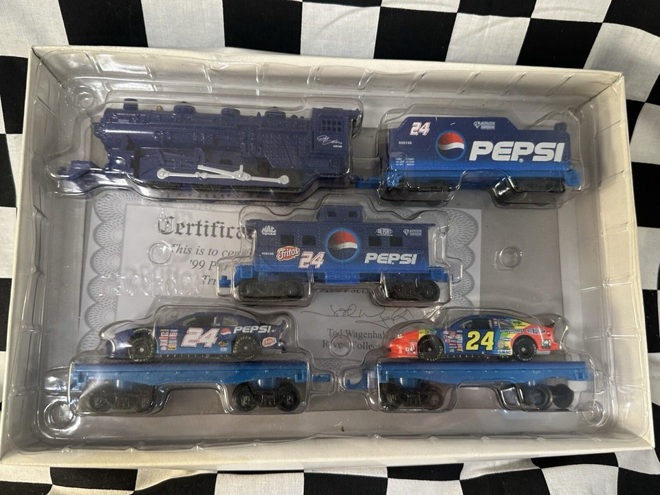 Revell Jeff Gordon #24 7 Pc Train Set HO Scale Diecast Train Collection ...