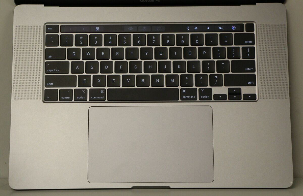 Apple MacBook Pro 16 Inch (2019) Intel Core i7 2.6GHz, 16GB Apple MacBook Pro 16 Inch (2019) Intel Core i7 2.6GHz, 16GB