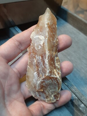 Mid. to Upper Paleolithic - Long blade + end scraper Neanderthal France ...