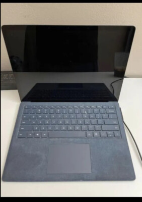Microsoft Surface Laptop 2 13.5 Inch (256 GB, Intel Core i7 Microsoft Surface Laptop 2 13.5 Inch (256 GB, Intel Core i7