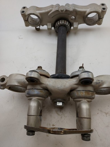 1982 Suzuki SP500 Complete Upper and Lower Triple Tree Clamps | eBay