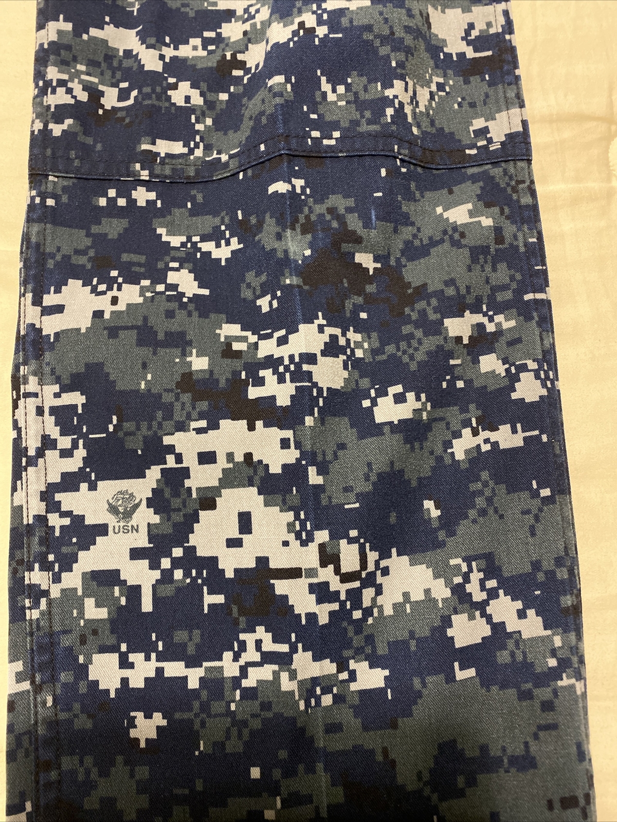 EUC US Navy Blue Digital Camo 31"-35" (waist) 32.5"-3… - Gem