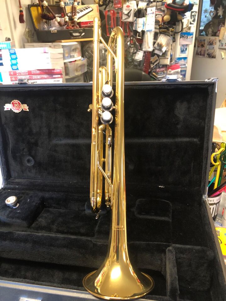 Trumpet Yamaha Trumpet 2335 very slightly used | eBay