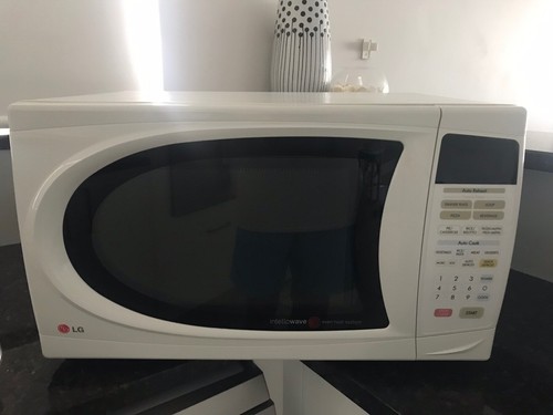 LG Intellowave Microwave Oven. Perfect working order. | eBay Australia