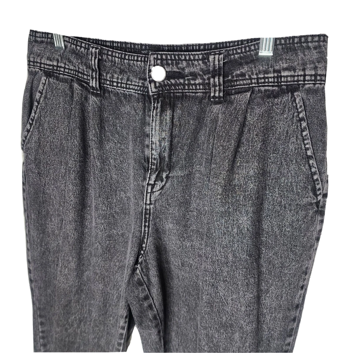 Dark Acid Wash Jeans Outfit