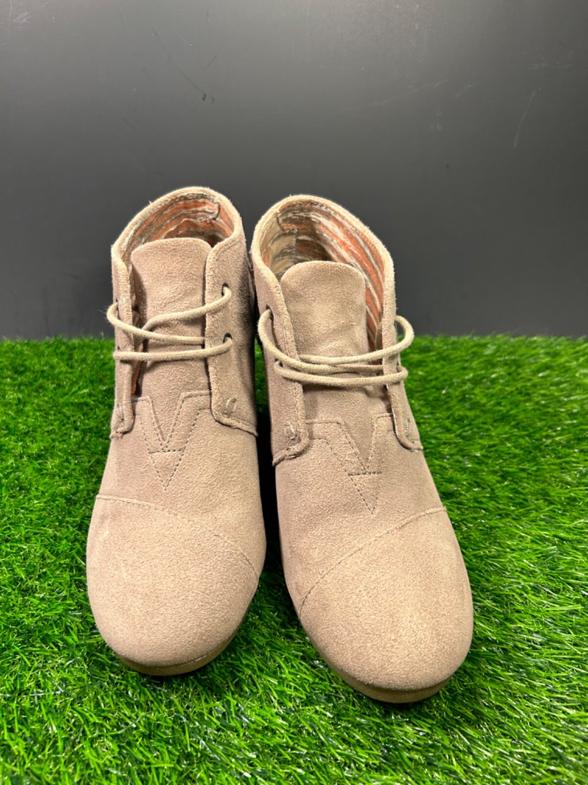 Toms Kala Wedge Ankle Boots Women s Size 9 Tan Booties Suede Shoes EBay toms-kala-wedge-ankle-boots-women-s-size-9-tan-booties-suede-shoes-ebay