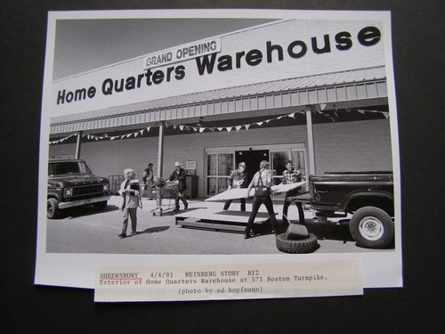 Vtg Glossy Press Photo Sherborn MA 4/91 Exterior of Home Quarters ...