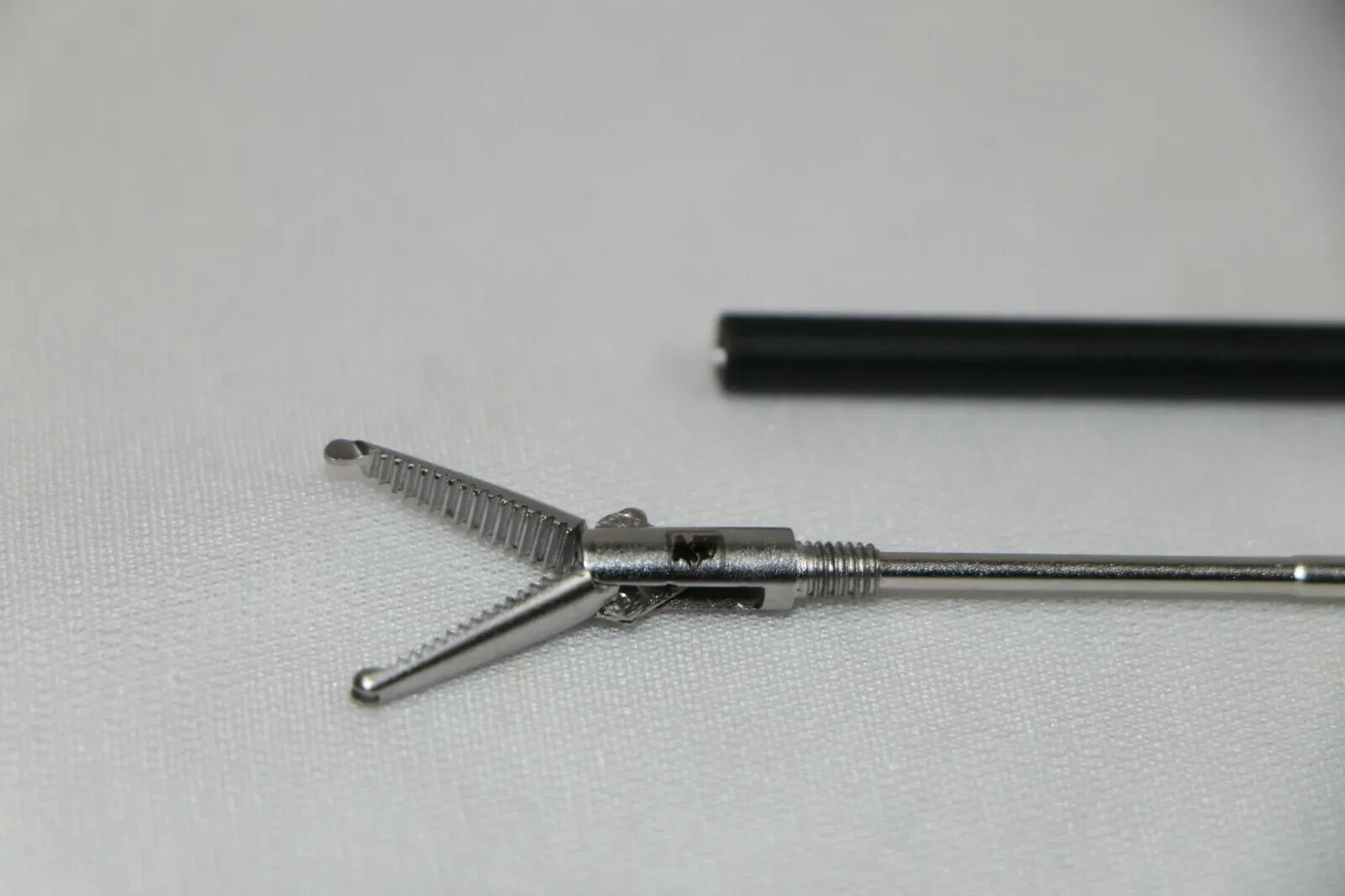 Laparoscopic SS Tooth 1x2 Grasper Forcep 5mmx330mm Reusable Surgical ...