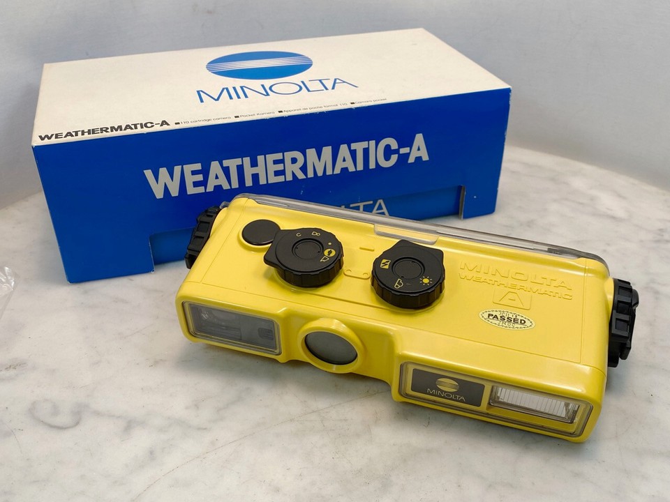 MINOLTA Weathermatic-A Pocket Camera. Underwater Waterproof 110 Film ...