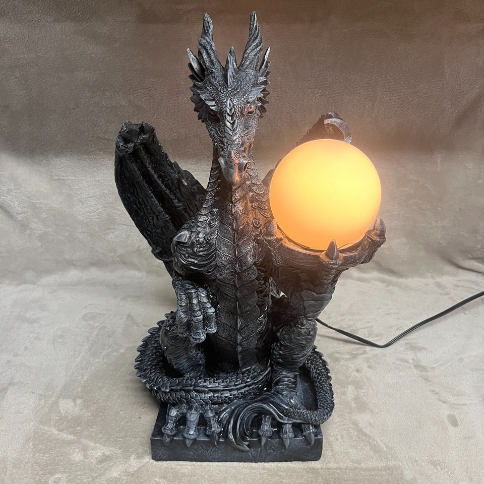 Vtg 1997 Mystical Creations Large 19" Sitting Dungeons & Dragon Lamp ...
