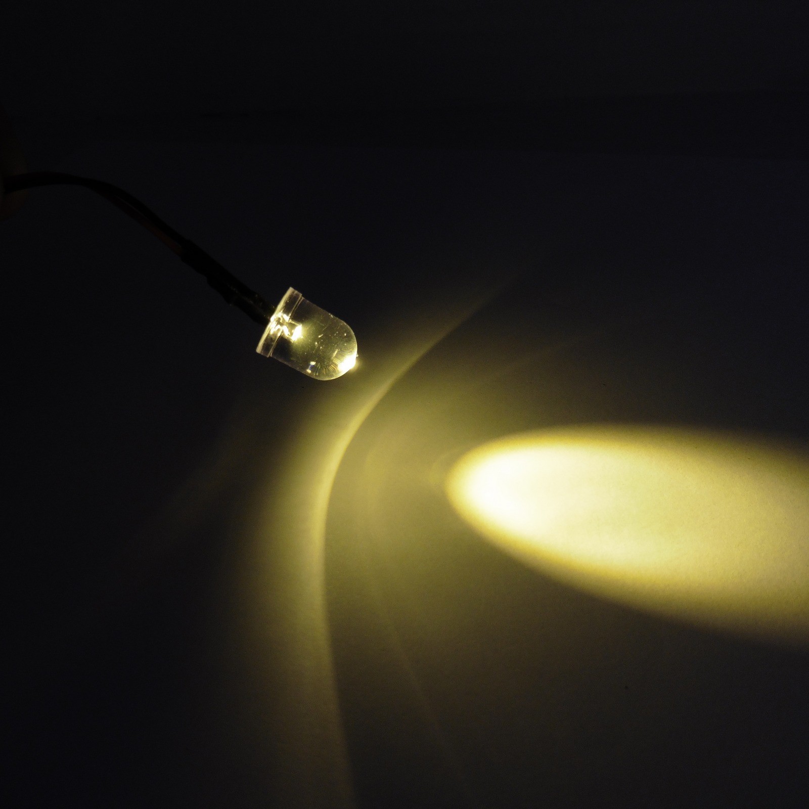 12V DC Super Bright Light 3mm-10mm Clear LED 20cm Pre-Wired Cable ...