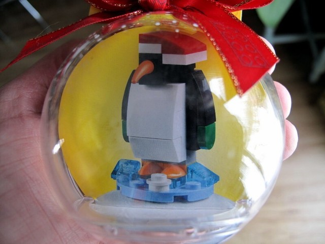 LEGO Seasonal: Penguin Holiday Ornament (853796) for sale online | eBay