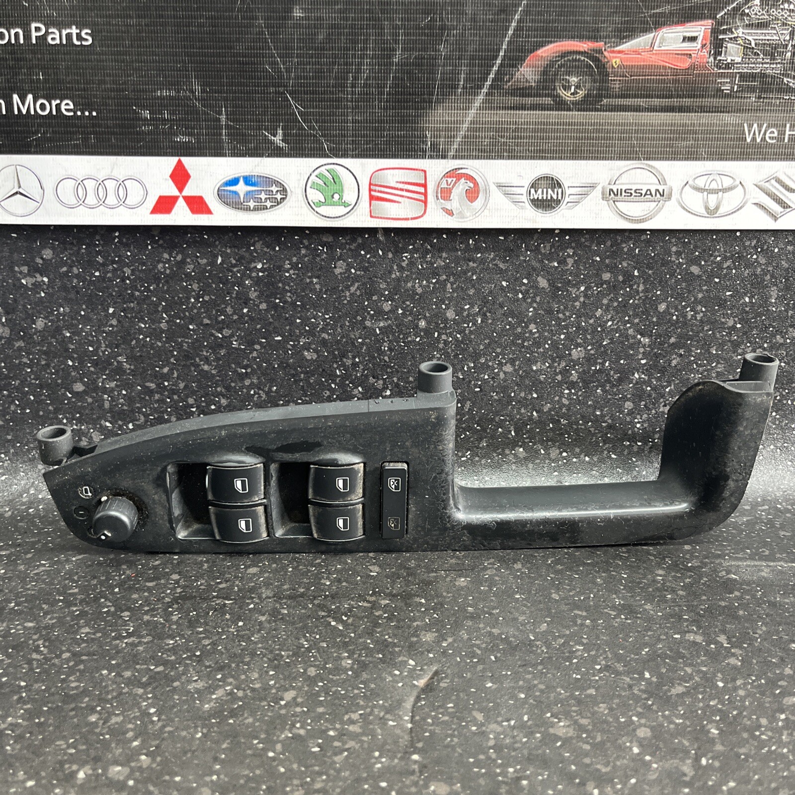 AUDI (Genuine OE) A4 B7 Window Switch ARMREST 8E2 867 172 8E2867172 B ...