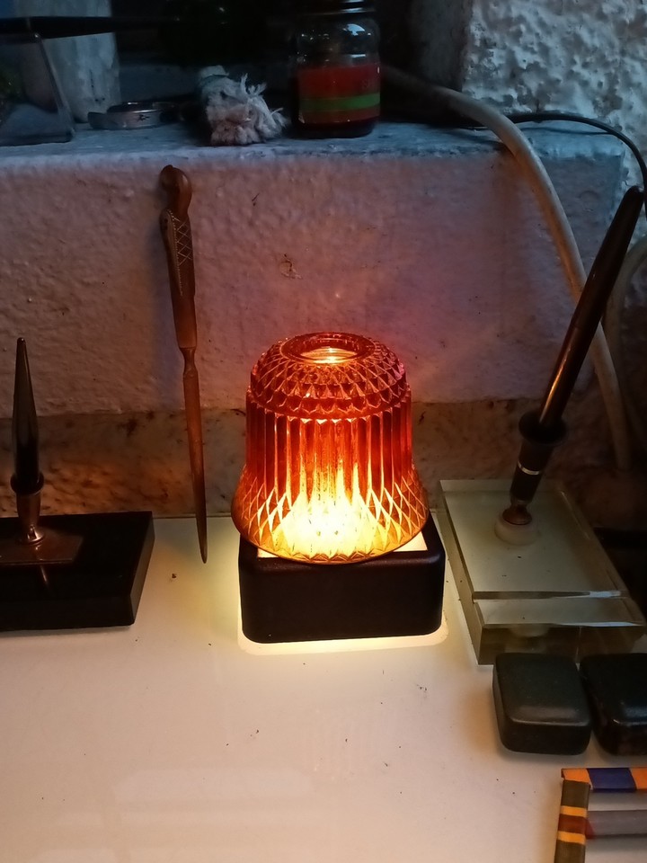 Vintage Indiana Glass Amber Flared Base Diamond Point Fairy Lamp TOP ...