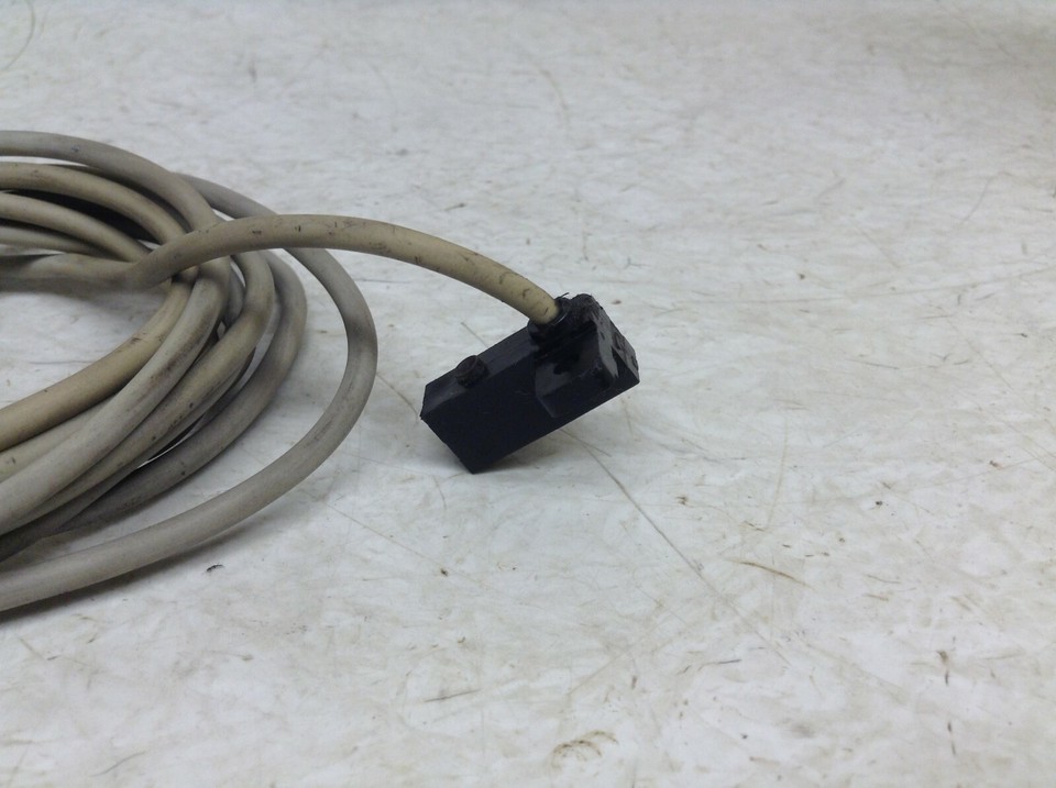 SMC D-A73 Magnetic Reed Switch Sensor DA73 (TSC) | eBay