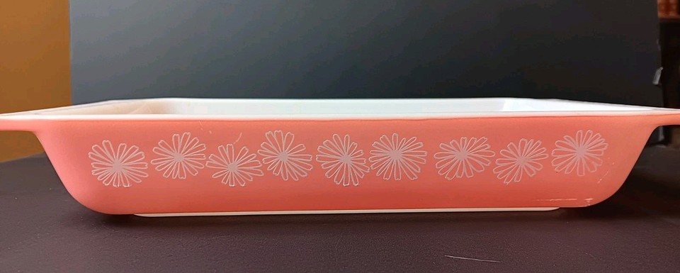 PYREX Vintage Pink Daisy Casserole Dish Space Saver 1-1/4 Qt 548-B | eBay