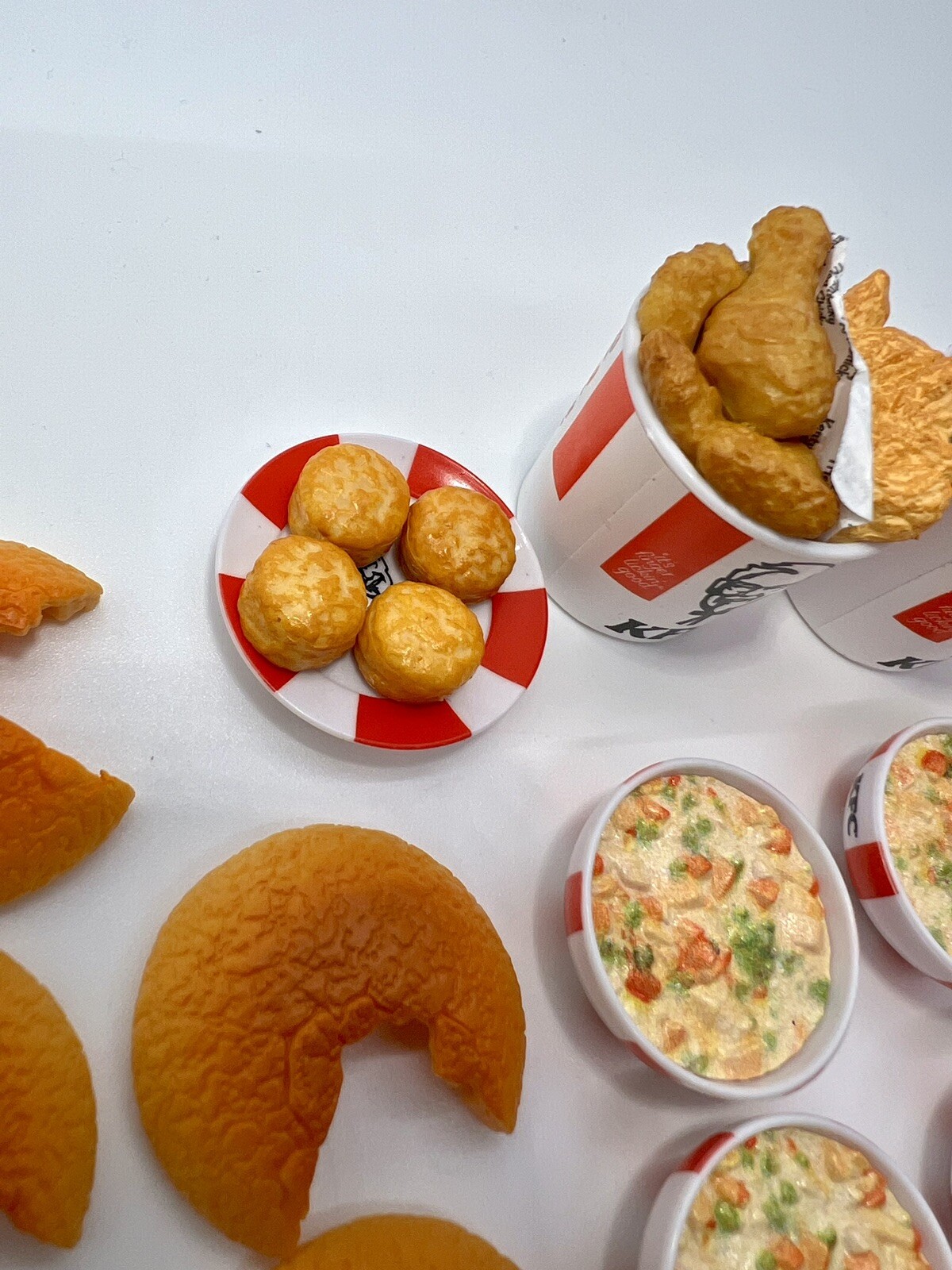 Zuru Surprise Mini Brands KFC Kentucky Fried Chicken Pot Pies Mixed ...