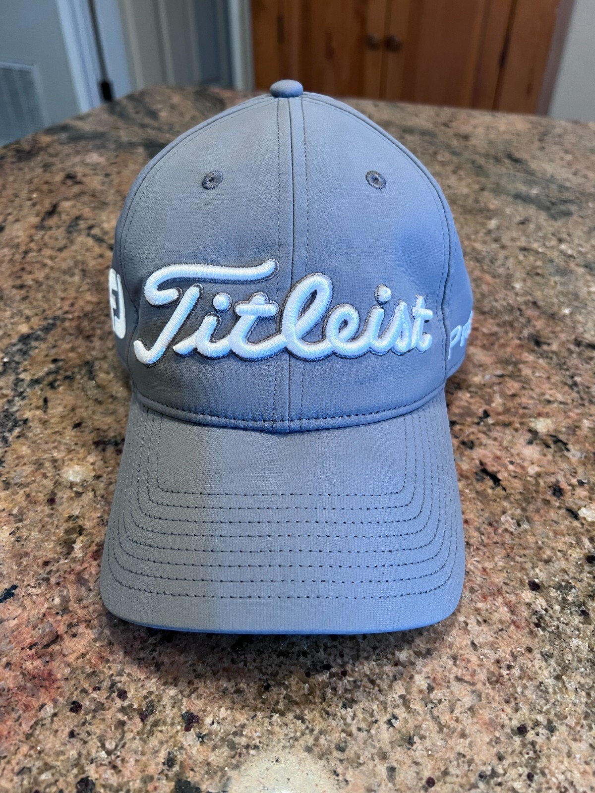 TITLEIST FJ FOOTJOY ADJUSTABLE ONE SIZE FITS ALL PRO V1 GRAY CAP HAT ...