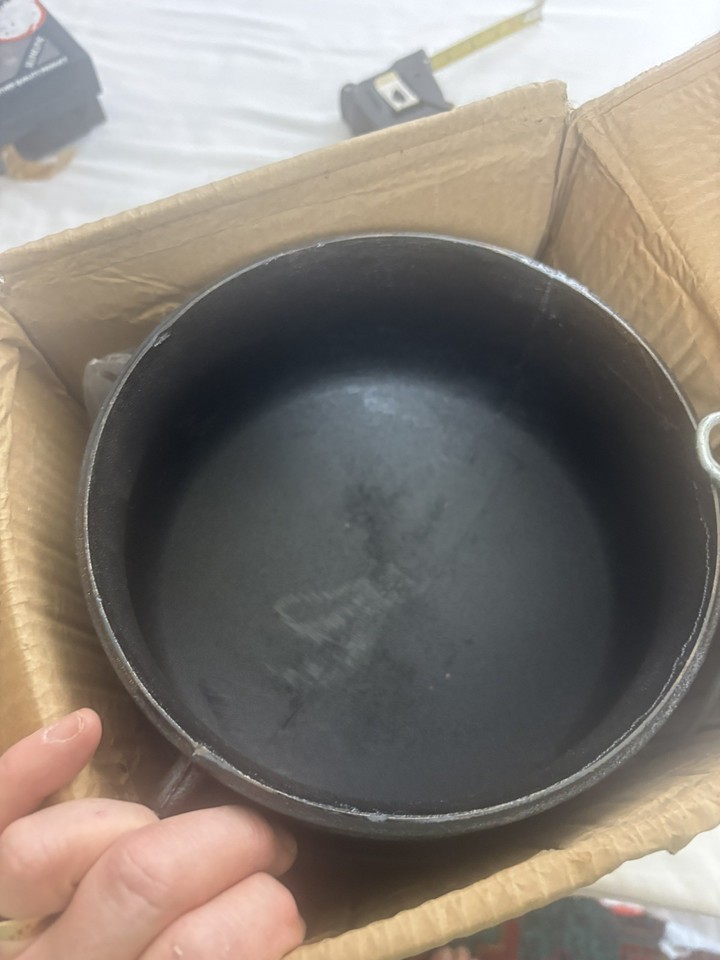 Cast Iron Hanging Potjie Pot Stew Soup Pan with Lid one handle broken ...