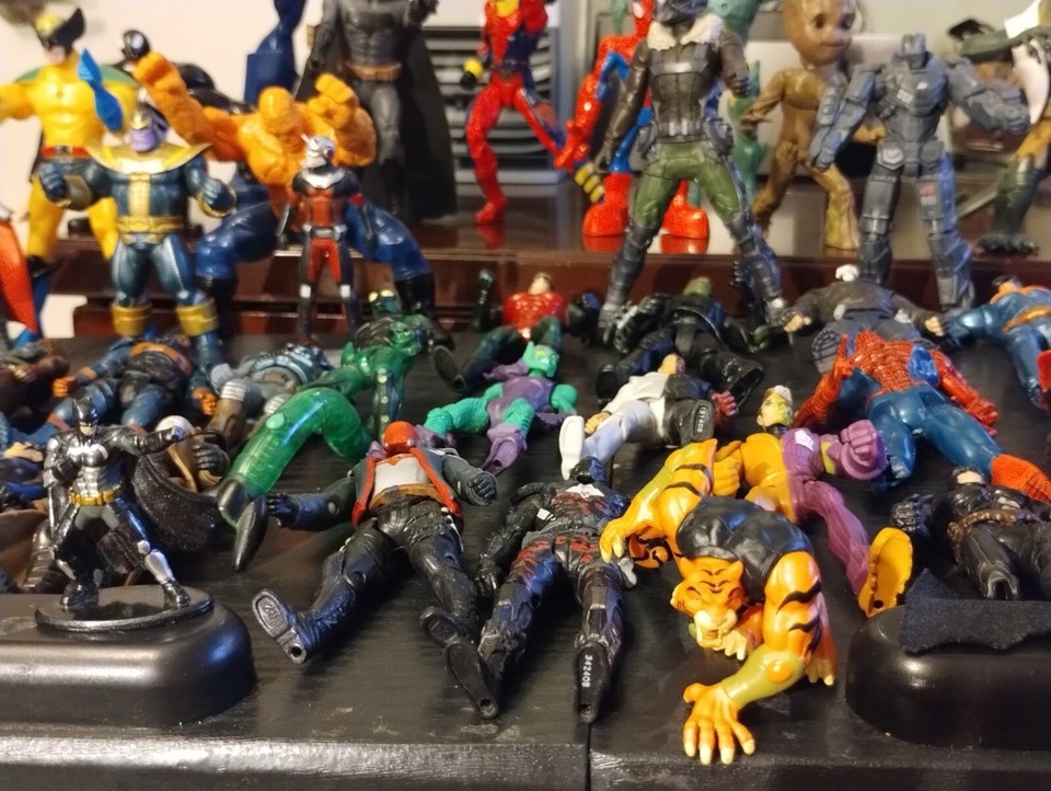 Marvel & DC Comics Action Figures Lot Many Great Pieces And A Few ...