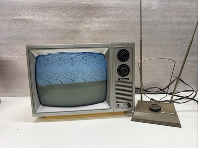 Vintage 1983 Samsung 12" BT-315NR Cream/Butter-yellow Television TV ...