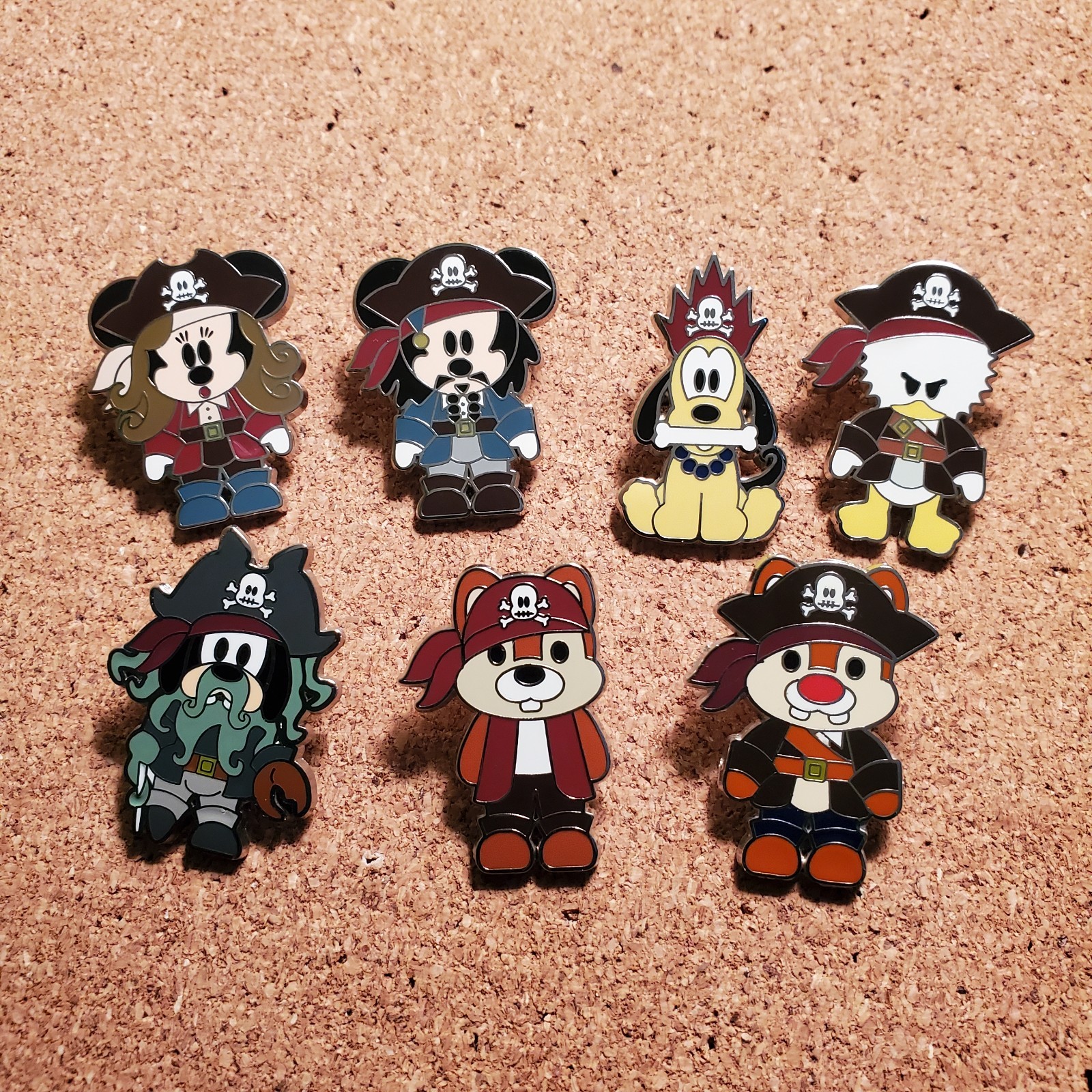Retired Cutie Pirate pin set Mickey, Donald, Minnie, Pluto , Goofy ...