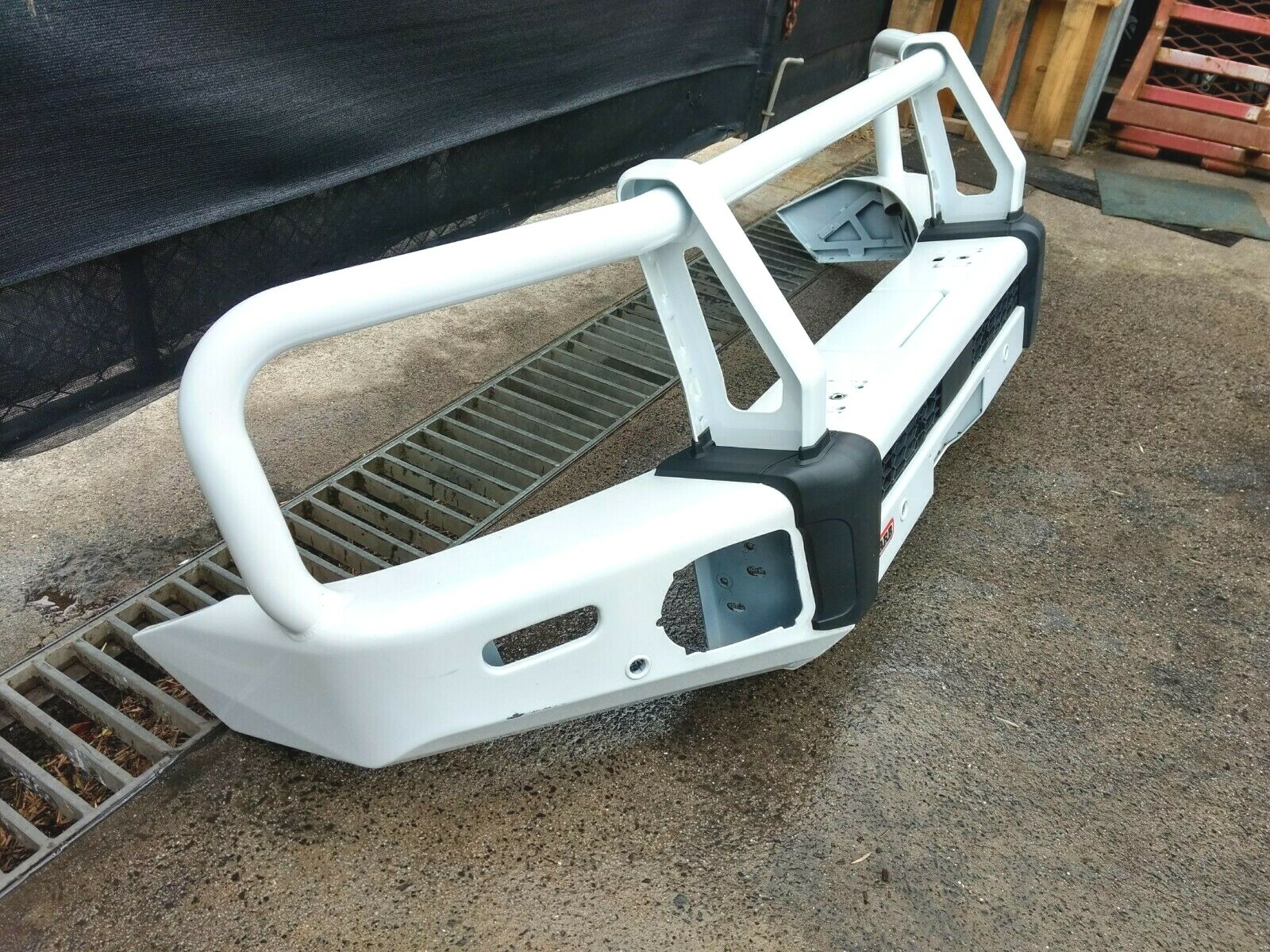 ARB SUMMIT BULL BAR NISSAN PATROL Y62 Ti-L SERIES 5 BULLBAR 2019 on ARB ...