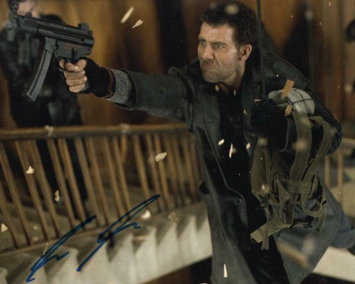 CLIVE OWEN SIGNED 8X10 PHOTO AUTHENTIC AUTOGRAPH SHOOT EM UP COA B | eBay