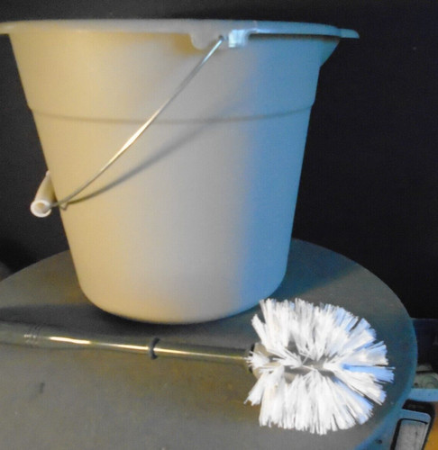 wash bucket with scrubber | eBay