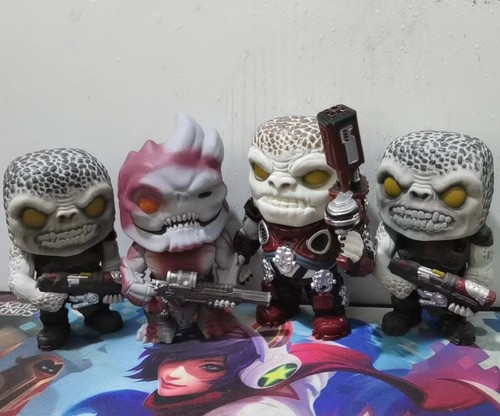 FUNKO POP! GEARS OF WAR Locust Drone #117 & Swarm Sniper #130 & Boomer ...