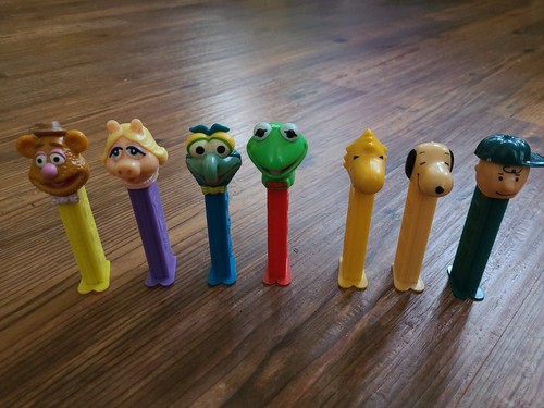 PEZ Muppets Peanuts Charlie Brown miss piggy Kermit fuzzy snoopy ...