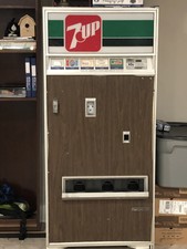 7 Up Vending Machine for sale | eBay