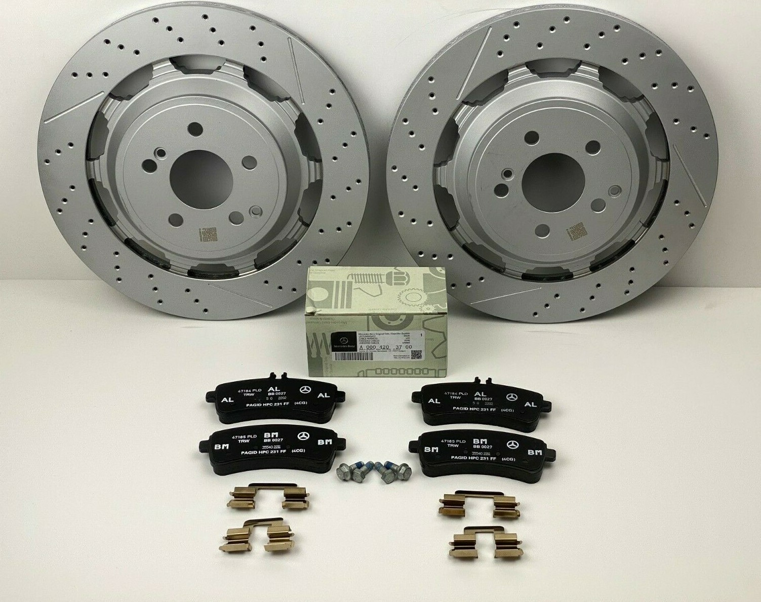 Genuine Mercedes Brake Pad Set 0004203700/A0004203700 | eBay