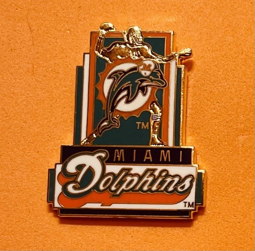 Miami Dolphins Quarterback Pin NFL National Football League Ship USA ...