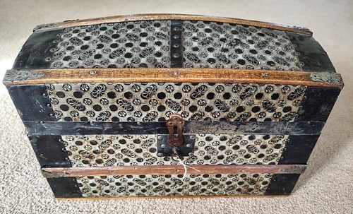 Rare Original Antique Doll / Sample, Toy Trunk Barrel Dome Top, Tray ...