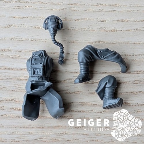 40K Astra Militarum Krieg Bits | Krieg Command Squad | Vox Radio Body ...