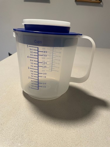 TUPPERWARE NEW MIX N STORE PITCHER - Blue | eBay