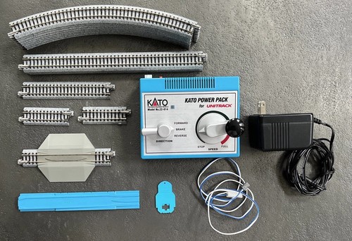 Kato Model Unitrack - M1 Basic Oval Track Set with Power Pack - #20-850, No Box | eBay