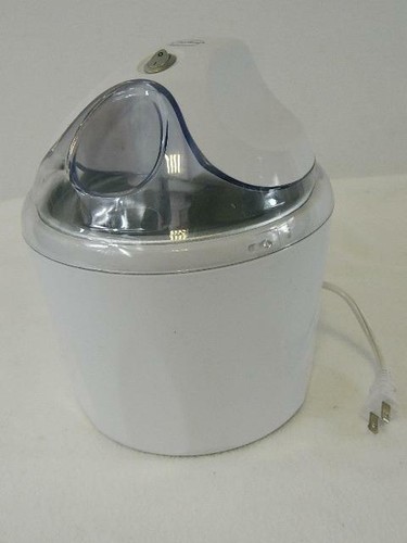 Crofton BL-1450B White Electric 1.5 Qt Easy Ice Cream Sorbet Frozen ...