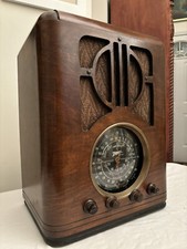 OLD ZENITH RADIO, COULD ANY ONE GIVE ME INFO ABOUT IT | Collectors Weekly