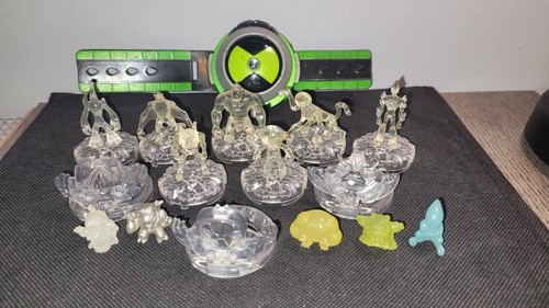 Ben 10 Projector Omnitrix Watch w/ 10 Crystals & 5 Mini Figures ...