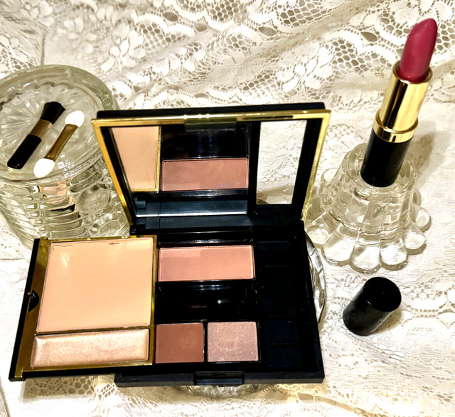 Signature Club A Makeup Kits | Saubhaya Makeup