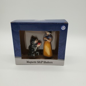 Snow White SALT and Pepper Shakers Indiana Disney SALT & Pepper Shakers ...